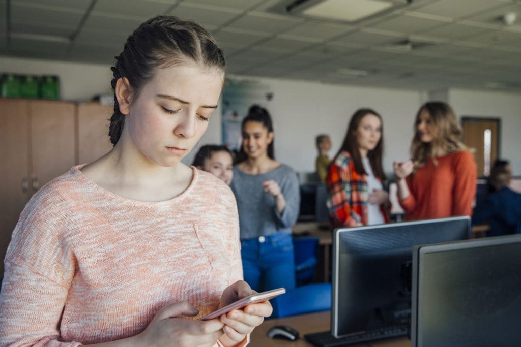 7 Principles for Raising Girls - iMOM