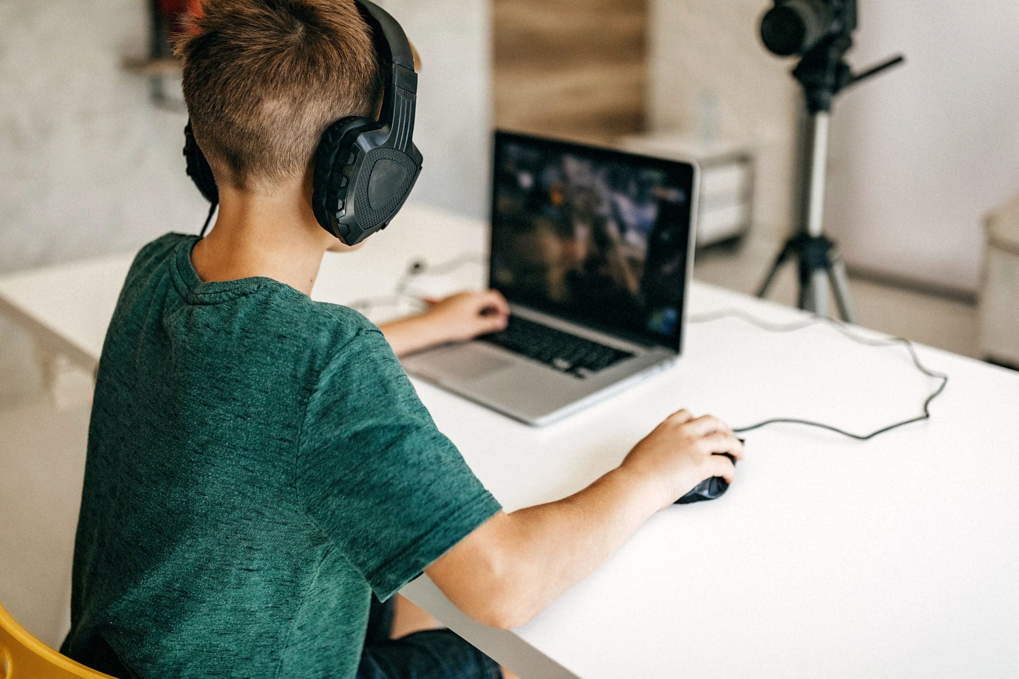 10 Bad Apps for Kids - iMOM