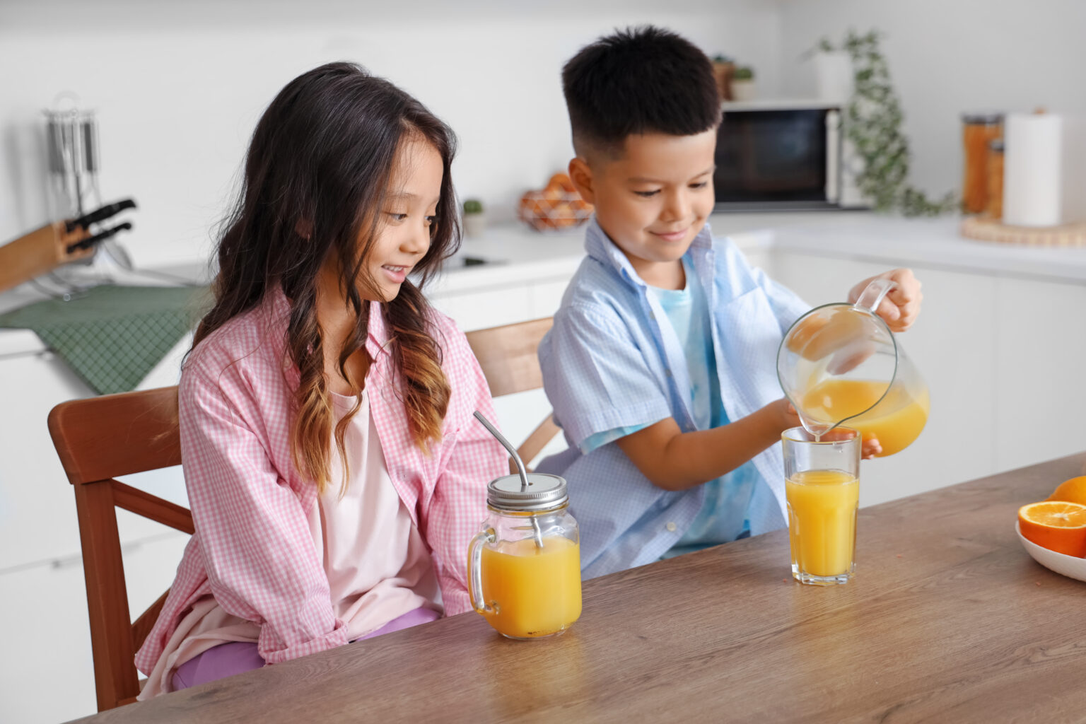 10 Ideas for Overcoming Sibling Rivalry - iMOM